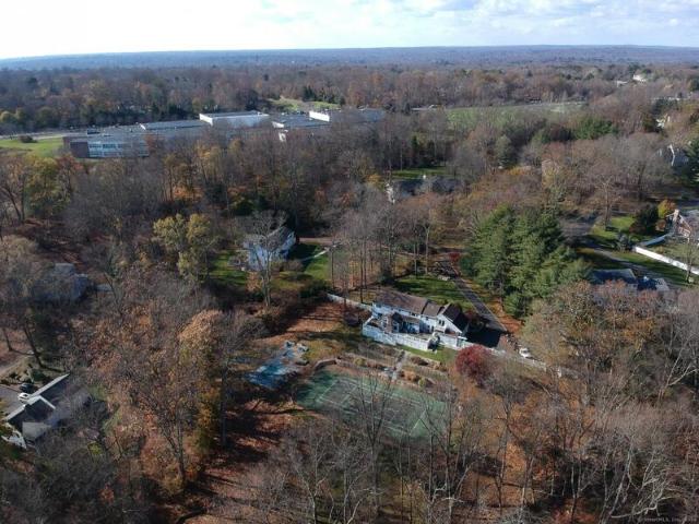 6 Fox Run Lane, Westport, CT 06880