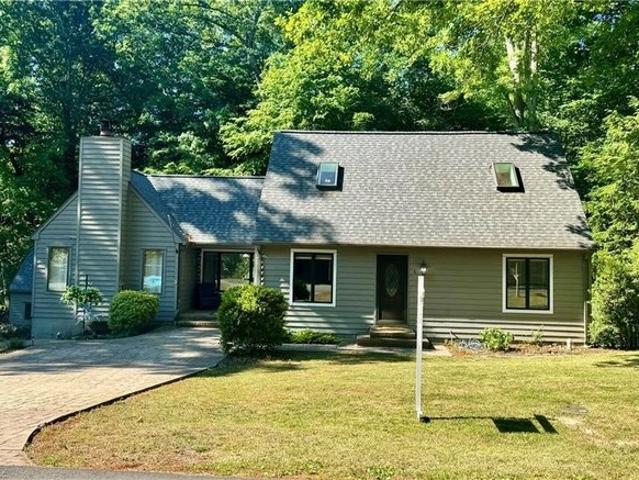 6 Foxcroft Rd, Williamsburg, VA 23188