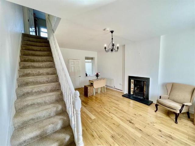 6 Frederick Place, Newtownards, BT23 4AW