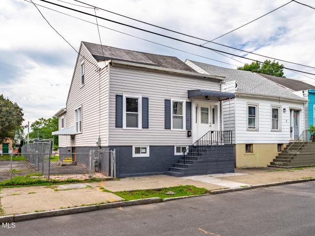 6 Garden Street