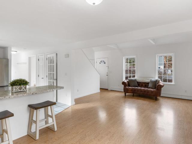 6 George Gallant Road
