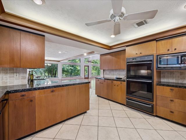 6 Gessner Road