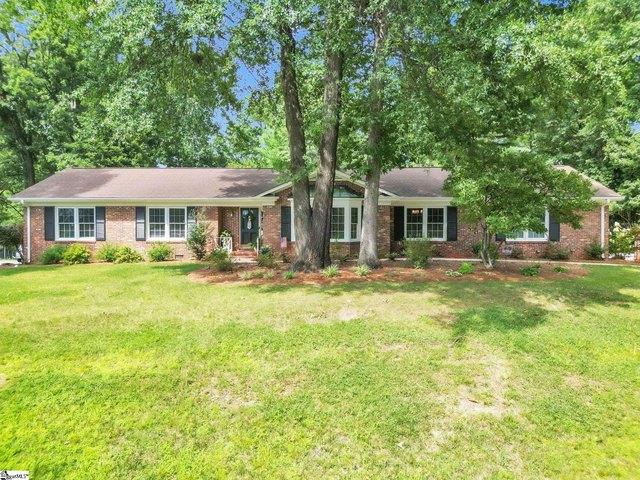 6 Gladesworth Dr, Greenville, SC 29615