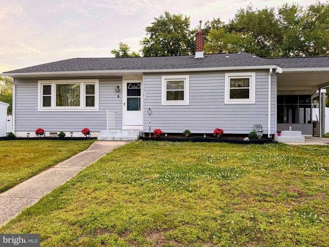 6 Granville Ln, Newark, DE 19713
