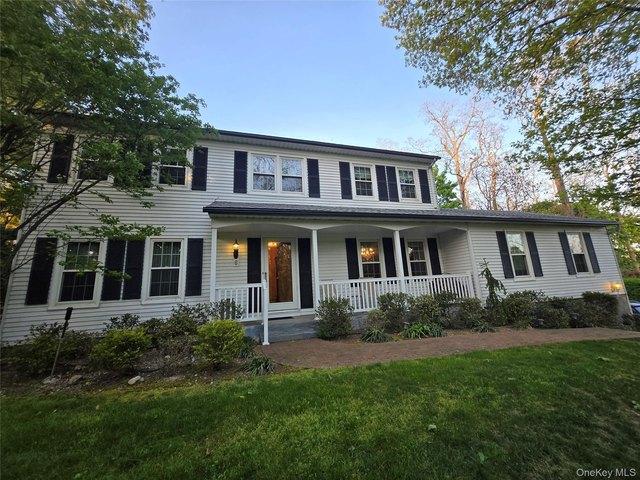 6 Green Knoll Ct, Northport, NY 11768