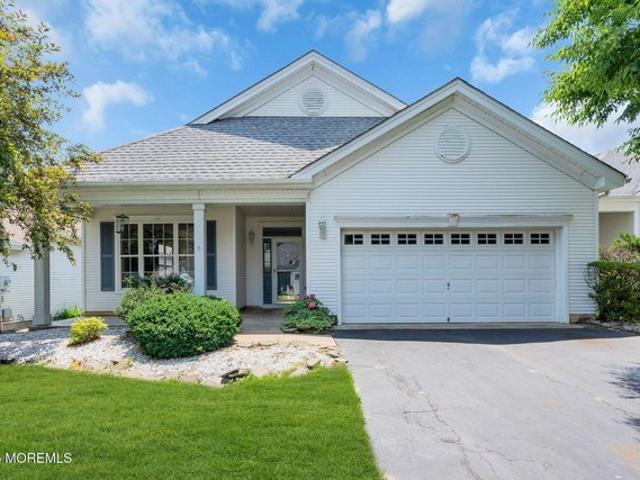6 Greensprings Dr, Lakewood, NJ 08701