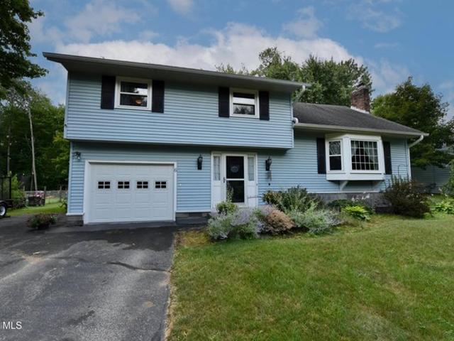6 Gretel Ter, Ballston Lake, NY 12019