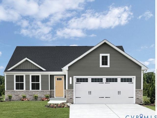 6 Hackberry Dr, Petersburg, VA 23803