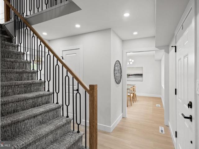 6 Hasting Lane