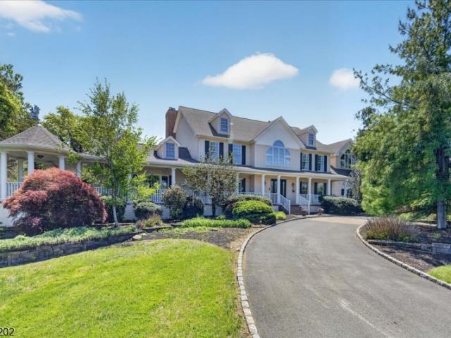 6 Harman Ct
