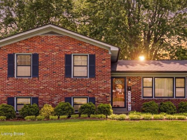 6 Harned Ct, Louisville, KY 40229