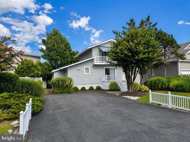 6 Harborview Dr, Ocean Pines, MD 21811