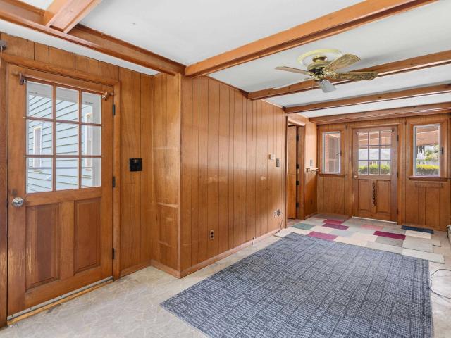 6 Hartswood Road