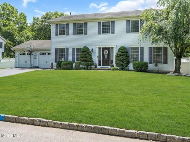 6 Harvest Ct, Jackson, NJ 08527