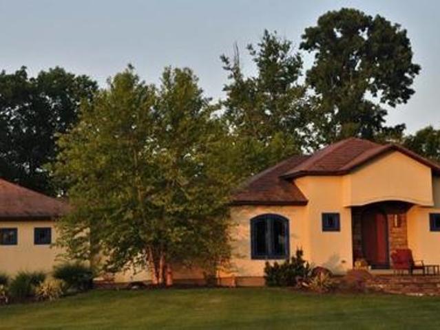 6 Hawks Nest Trl, Ellington, CT 06029
