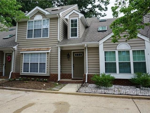 6 Hawthorn Pl, Hampton, VA 23666