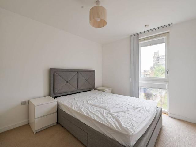 6 Hay Currie Street, Tower Hamlets, London E14, 2 bed flat to rent, £3,012 pcm | PrimeLocation