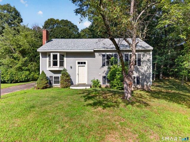 6 Hemlock Cir, Clinton, CT 06413