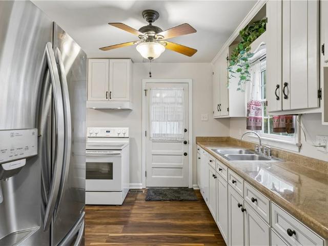 6 Hickory Hill RD