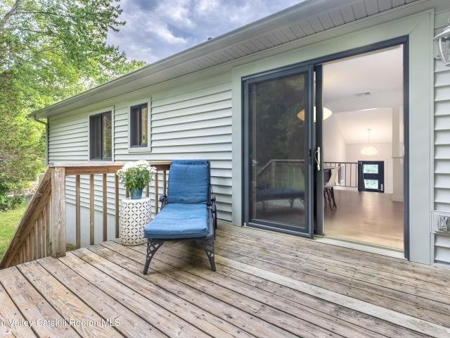 6 Hickory Hill Road