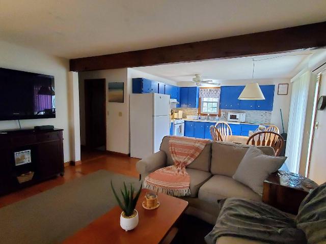 6 Highview Avenue