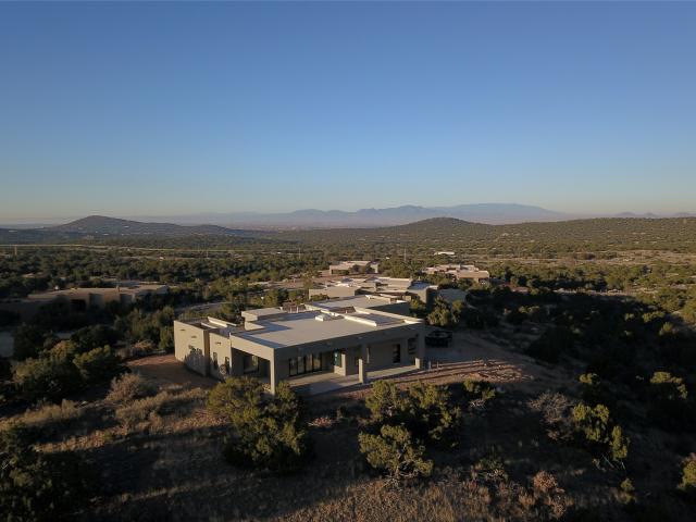 6 High Desert Vista