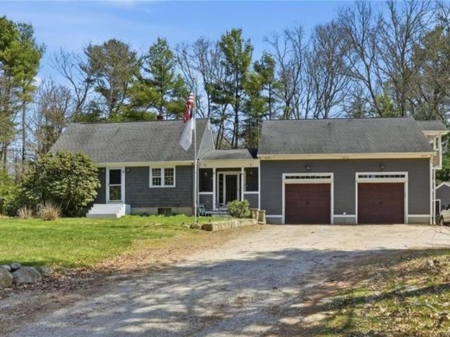 6 Highland Trl, Richmond, RI 02832
