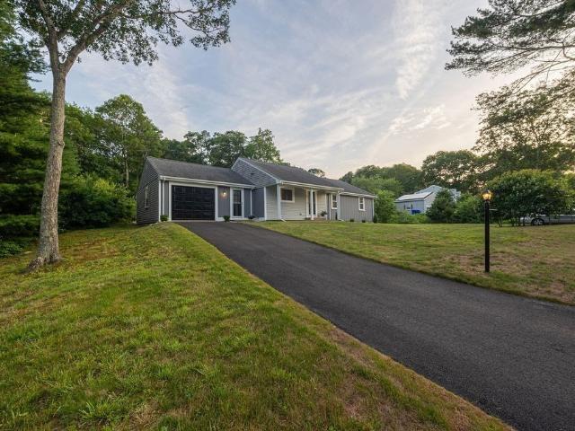 6 Hilltop Dr
