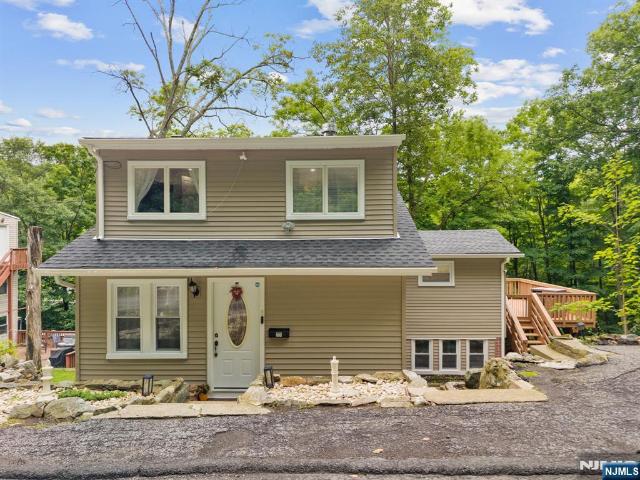 6 Hoover Road