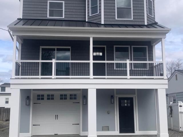 6 Holly Acres Drive