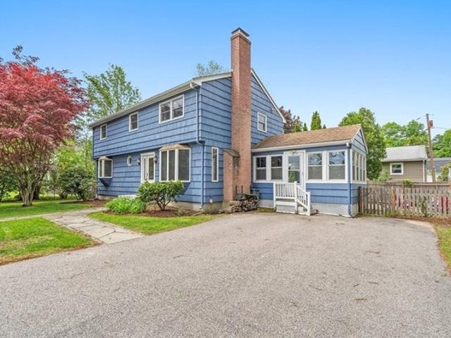 6 Hovey Ave, Natick, MA 01760