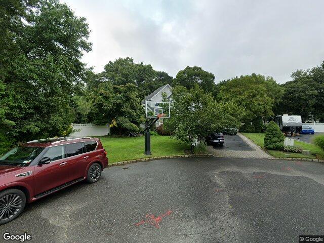 6 Ivy Ct, Centereach, NY 11720