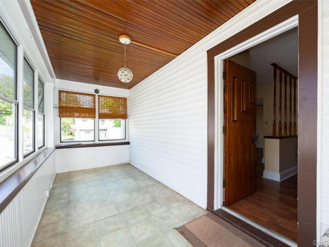 6 Irving Avenue