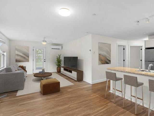 6 Island View Dr, Westbrook, ME 04092