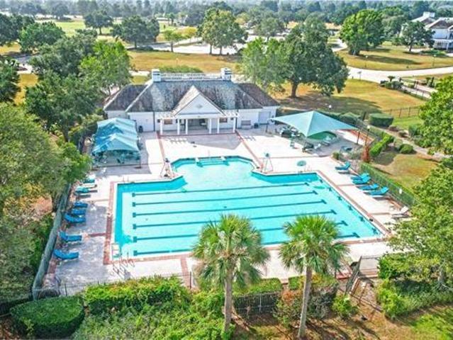 6 Island Club Court