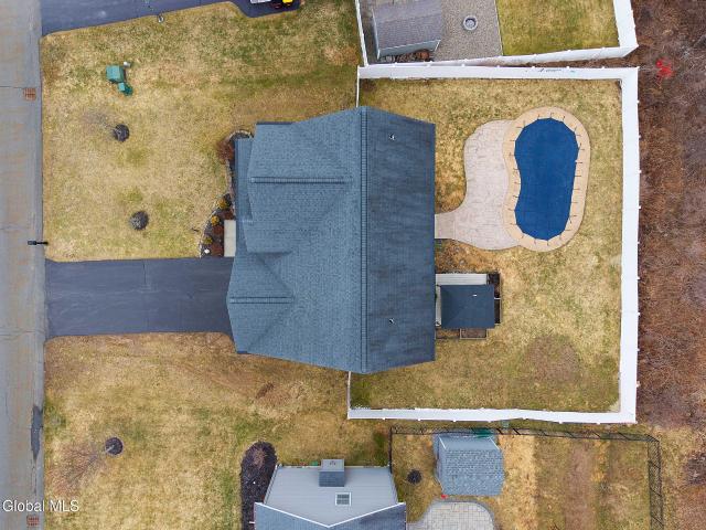 6 Jennifer Drive