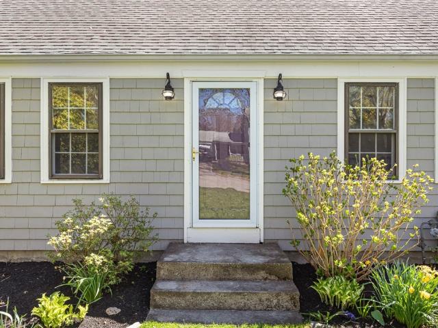 6 Jenks Garden Lane