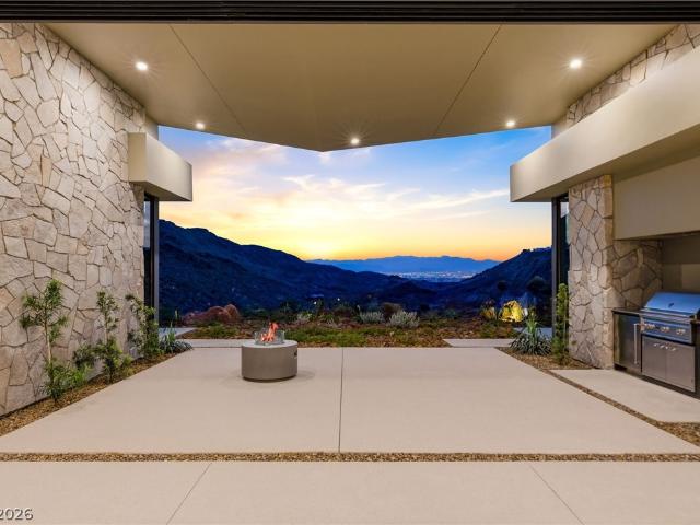 6 Kaya Canyon Way, Unit 14, Henderson, NV 89012 | MLS #2755