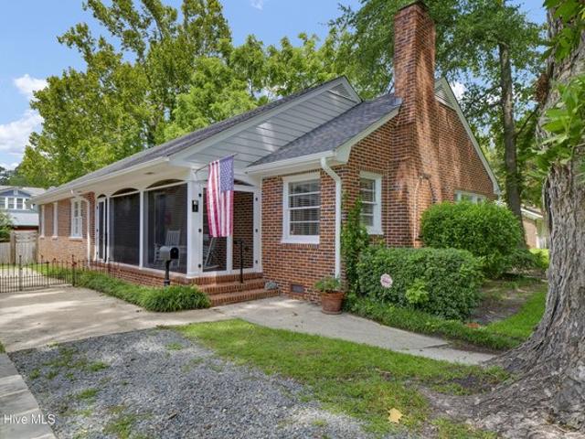 6 Keaton Ave, Wilmington, NC 28403