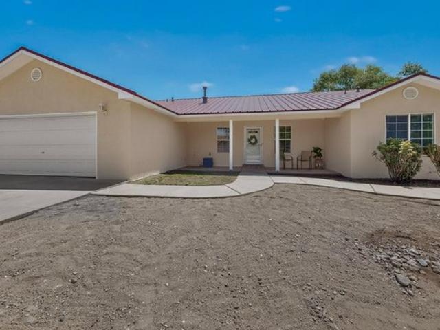 6 King Ct, Los Lunas, NM 87031