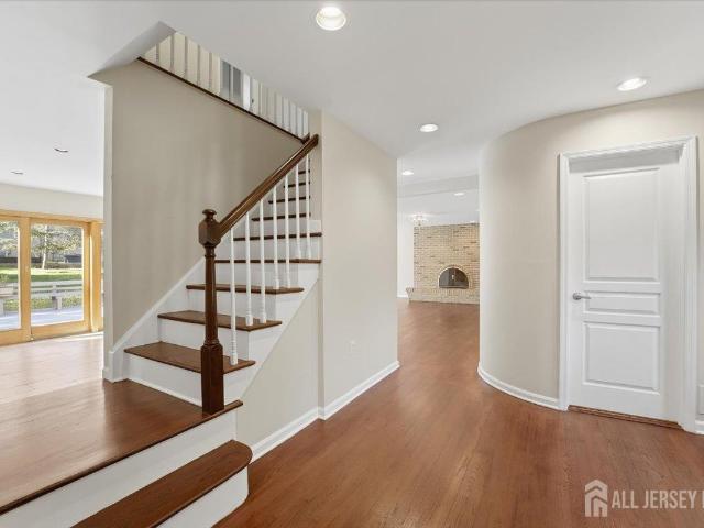 6 king arthurs Court