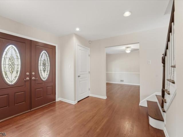 6 King Arthurs Ct
