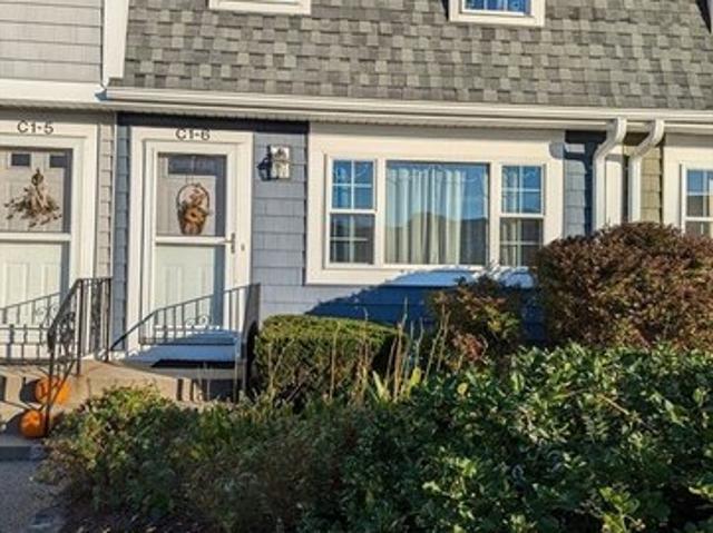 6 Lydon Ln Unit C1, Halifax, MA 02338