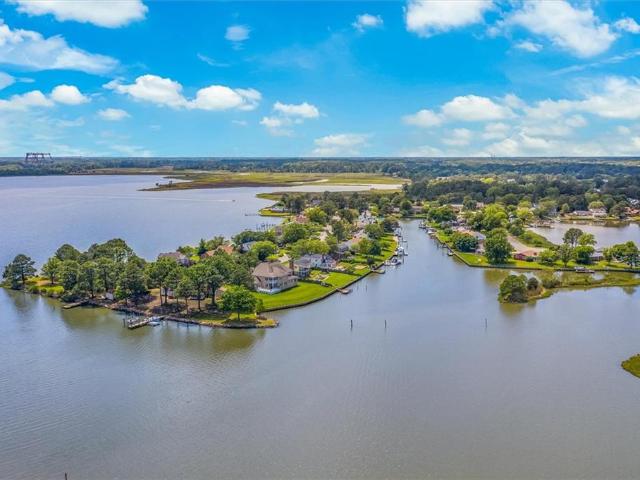 6 Lakeview DR