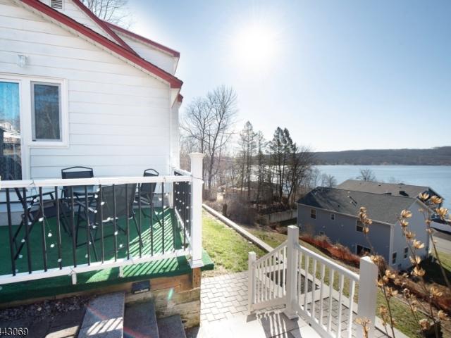 6 Lakeview Ter