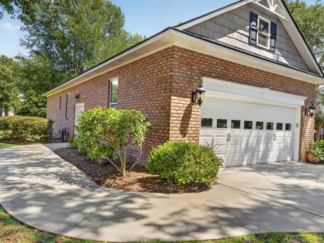 6 Lake Arbu Drive