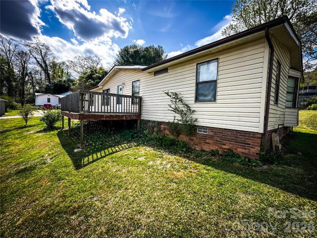 6 Lake Eden Cir, Black Mountain, NC 28711 | MLS #4369 | Compass