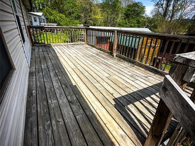 6 Lake Eden Circle