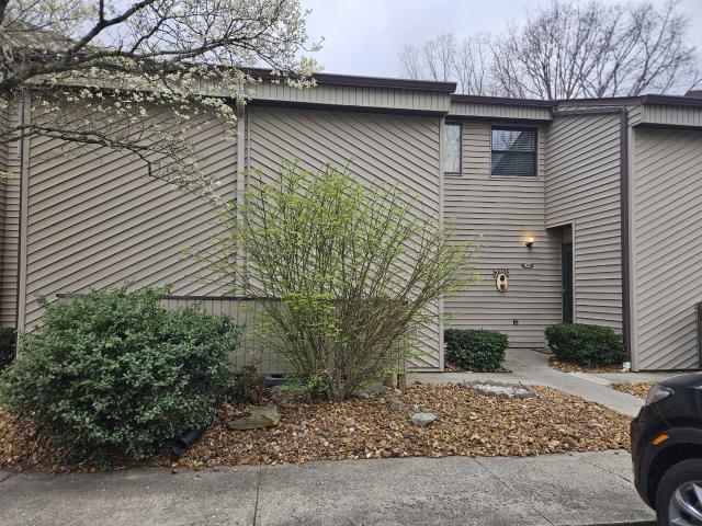 6 Lakeshore Ct # 101