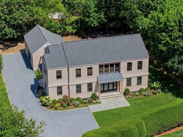 6 Lamb Ave, Quogue, NY 11959